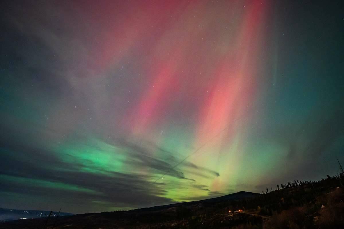 PHOTOS: Northern lights dazzle Central Okanagan sky | Kimberley Bulletin